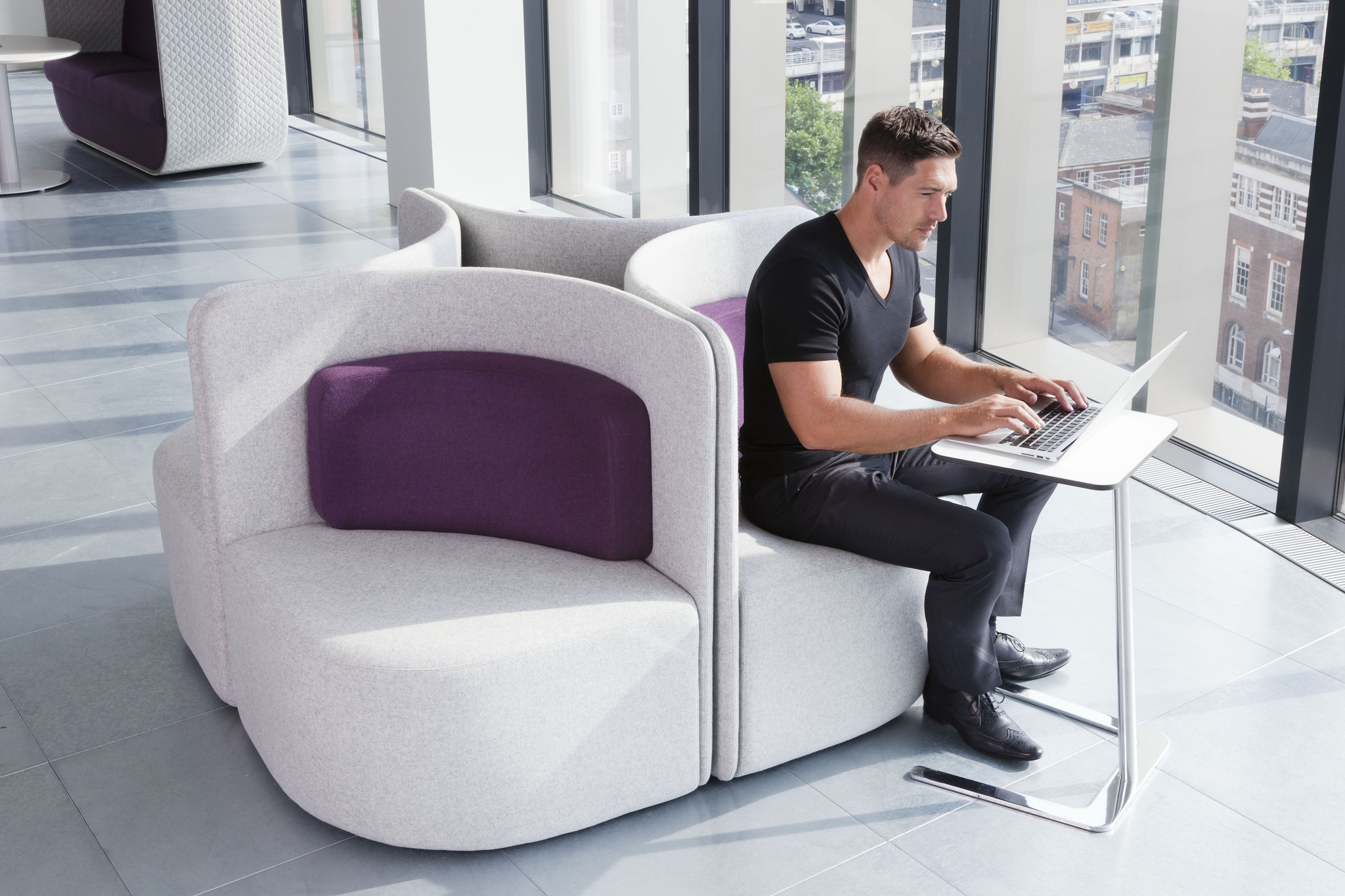 Breakout Furniture : Dragonfly Office Interiors - UK Office Furniture ...